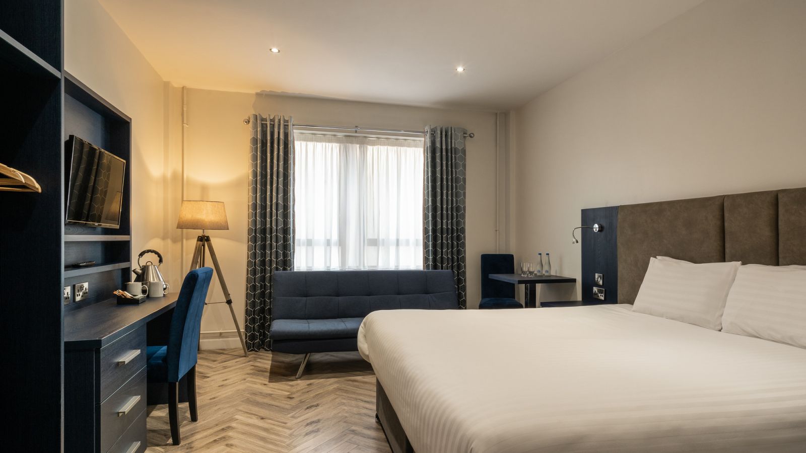 Derry Accommodation - Executive Club Rooms | Da Vinci's Hotel